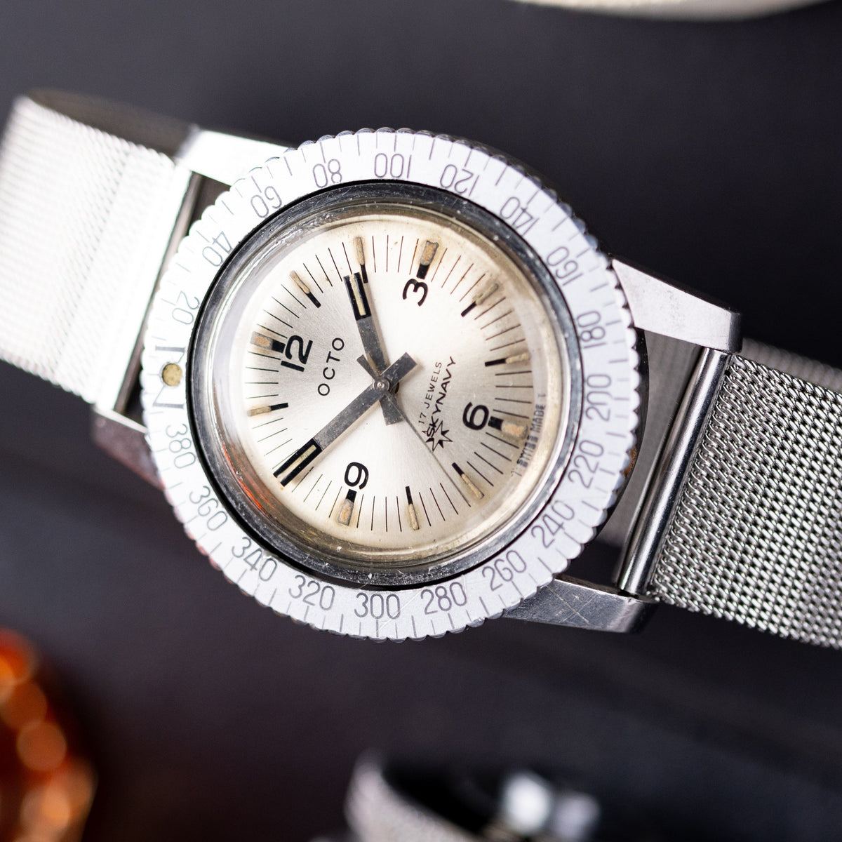 Octo SkyNavy: A Pioneer in Watch-Compass Technology – DuMarko