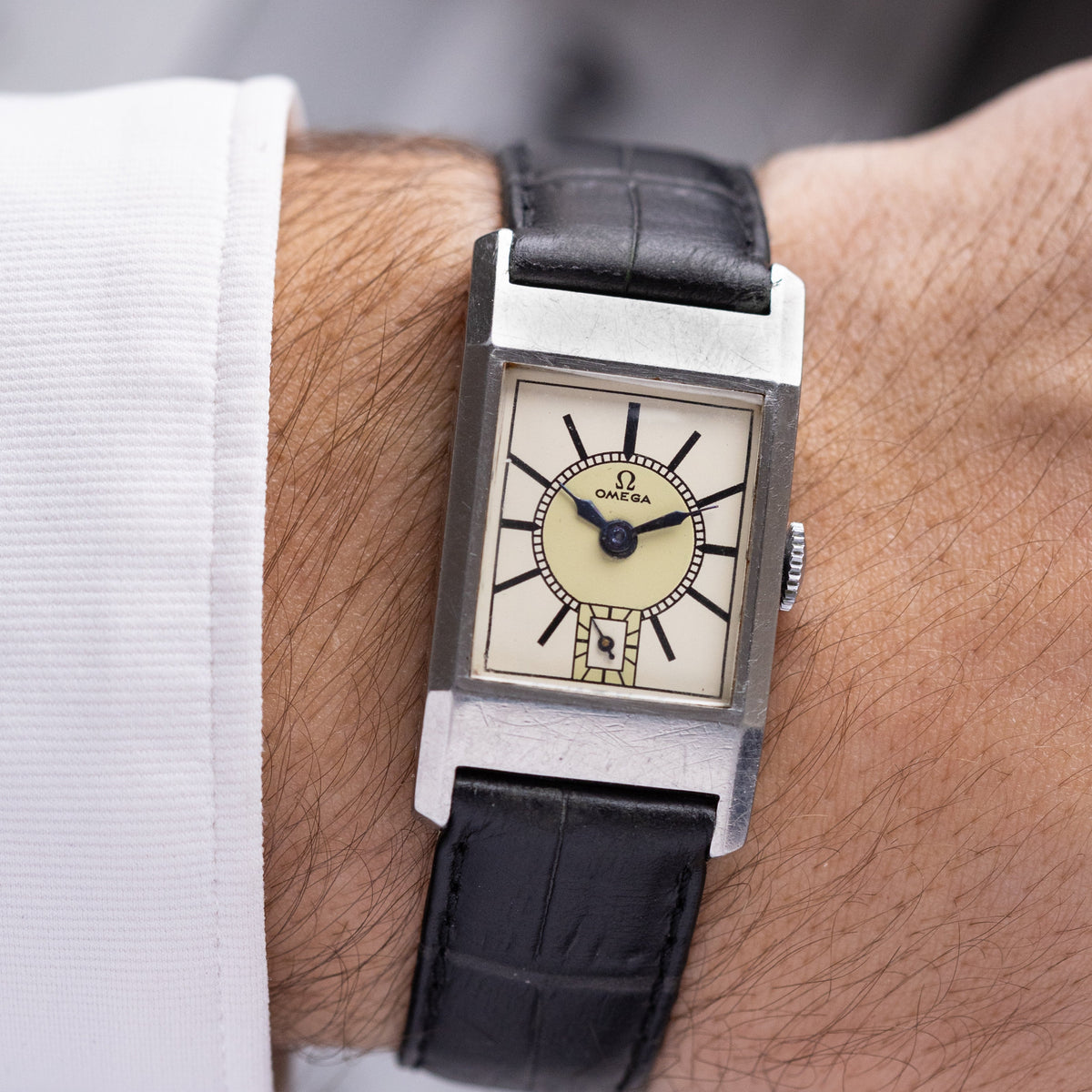 Vintage Omega Tank, Rare Two-tone Dial, Cal. 20F from 1930 – DuMarko