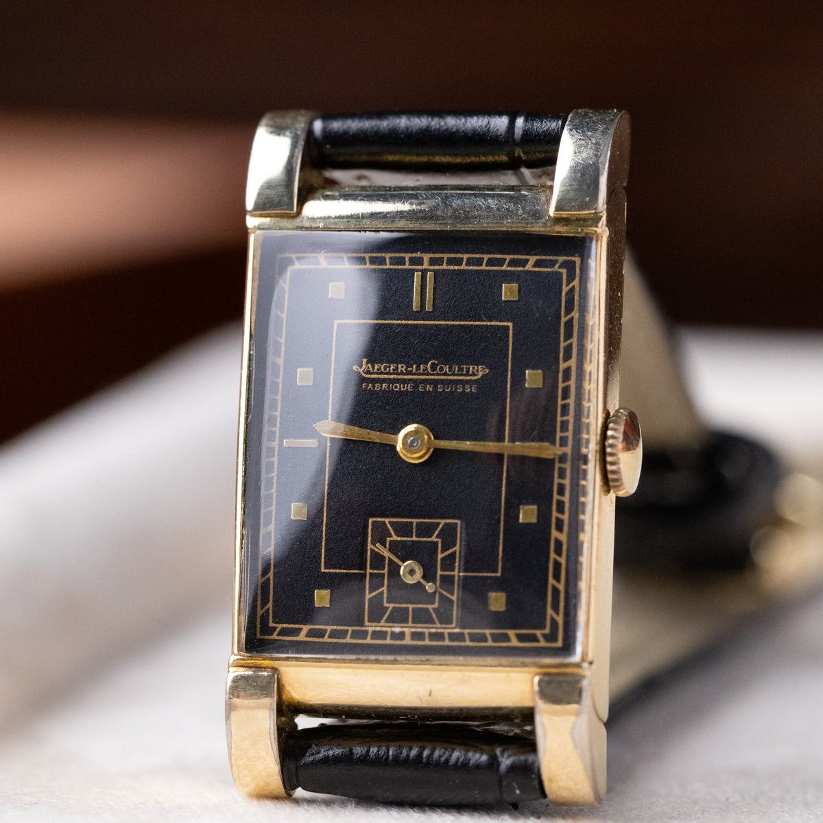 Vintage Jaeger-LeCoultre Art Deco Tank, zweifarbiges Zifferblatt, gold ...
